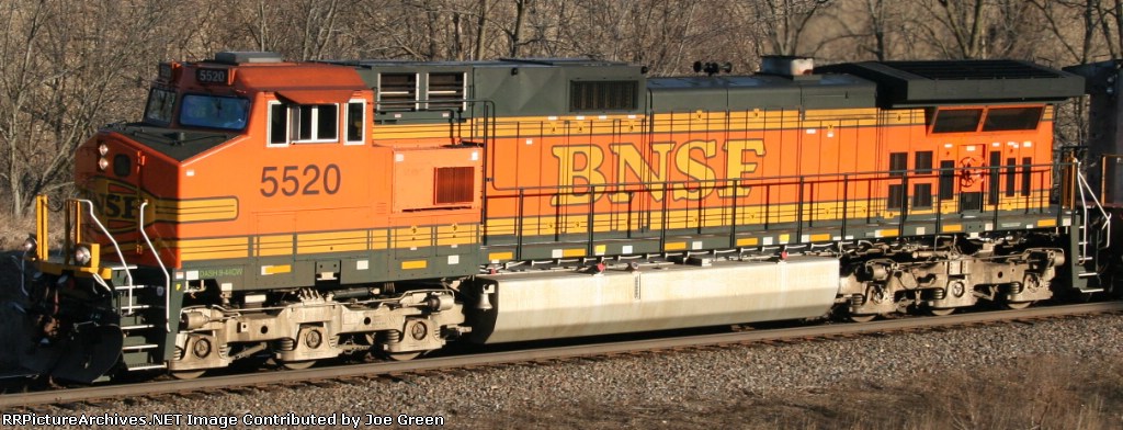 BNSF 5520